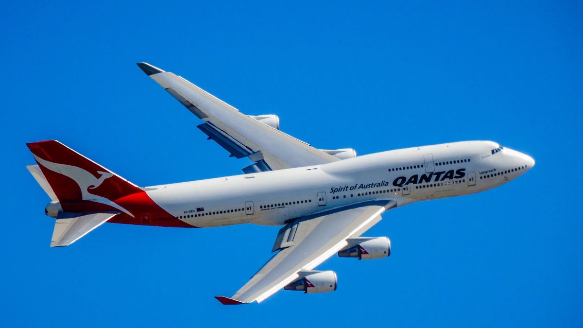 Why Are Most Airplanes In White Colour? Surprising Reasons You Should Know