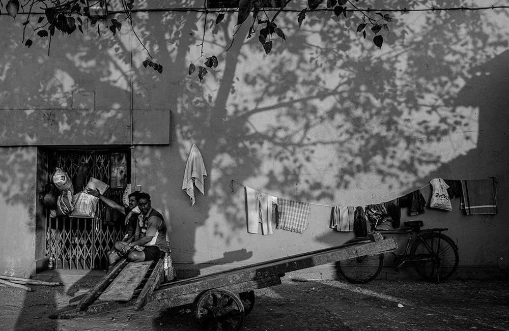 Bharat Gupta’s Striking Monochrome Photos Capturing Mumbai Featured By ...