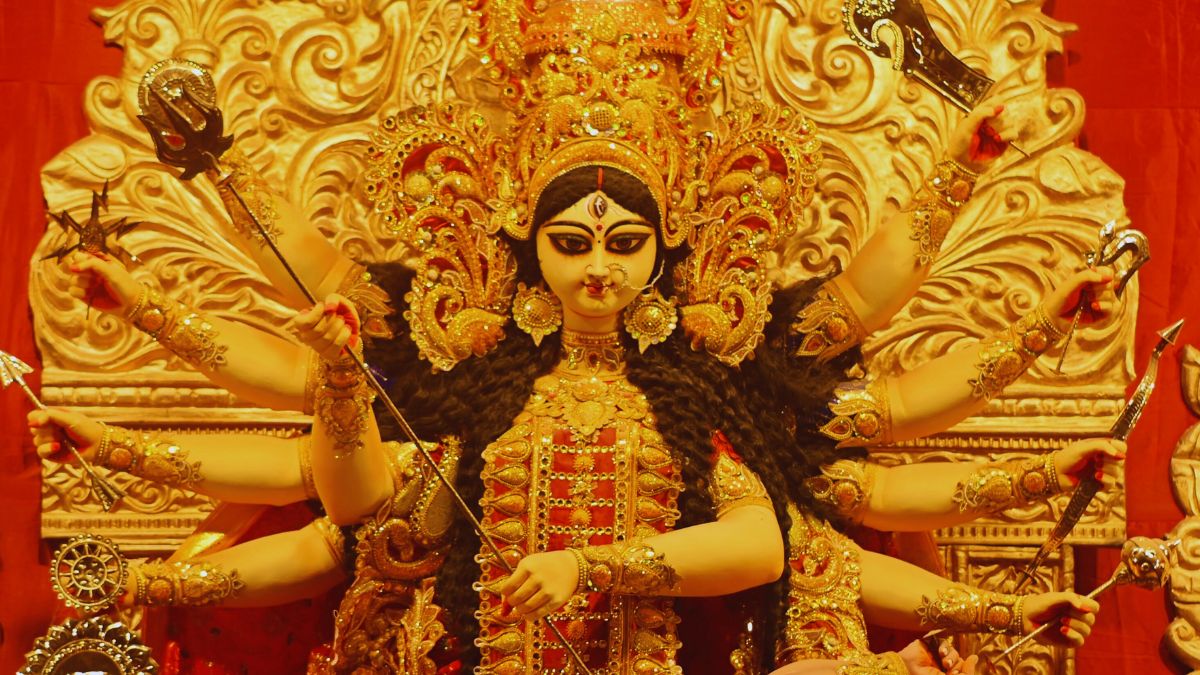 Shardiya Navratri 2025 Day 1: Colour, Shubh Muhurat, Puja Vidhi, Mantra ...