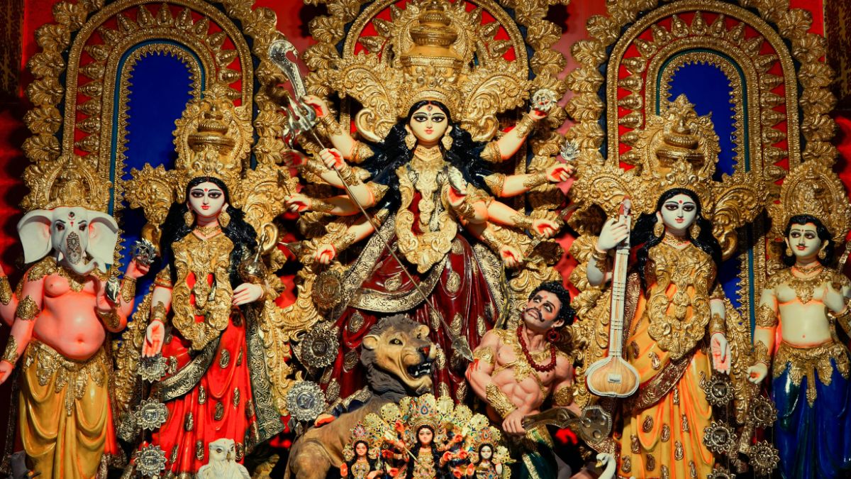 Navpatrika Puja 2025: Date, Time, Significance And Rituals Of Kolabou ...