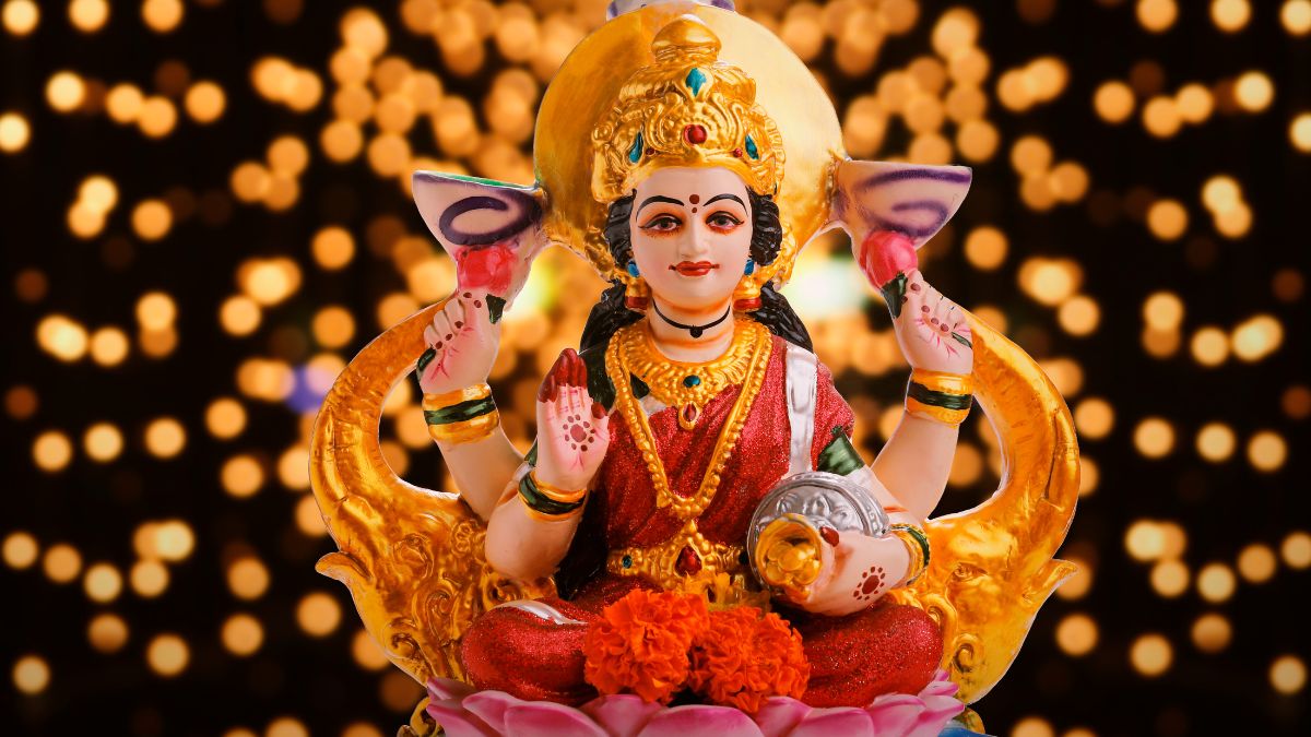 Bengali Lakshmi Puja 2025: Lokkhi Pujo Date, Timings, Shubh Muhurat ...
