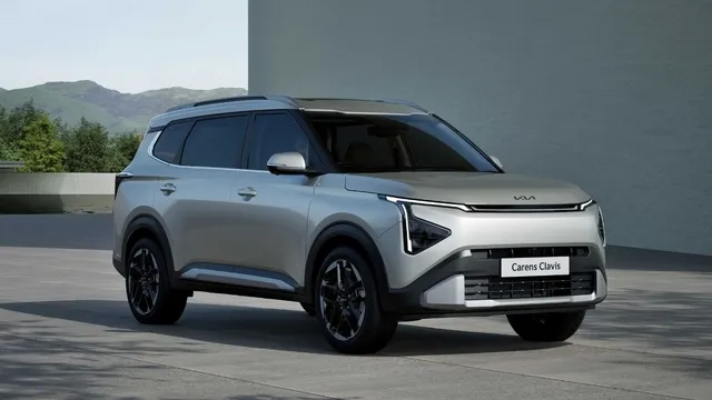 Kia Carens Clavis Gets New High-End Variant And 6-Seater Options: Price ...