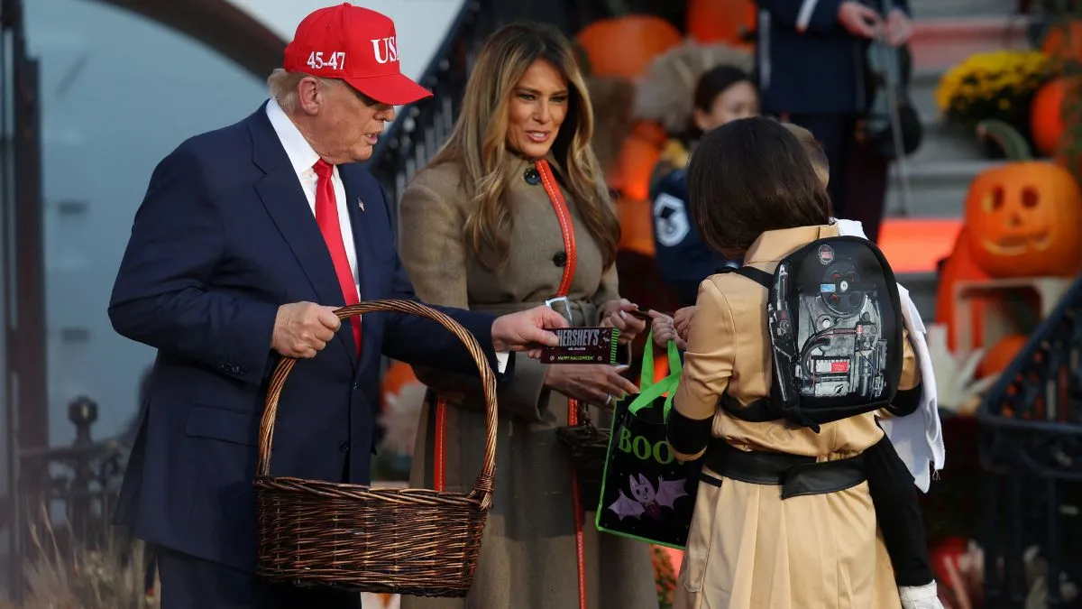 Trump Revives Viral Candy-Balancing Trick At White House's Epic First ...