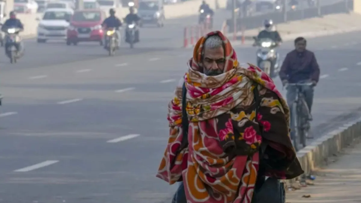 Bihar Weather: Patna, Surrounding Districts Witness Foggy Morning As ...