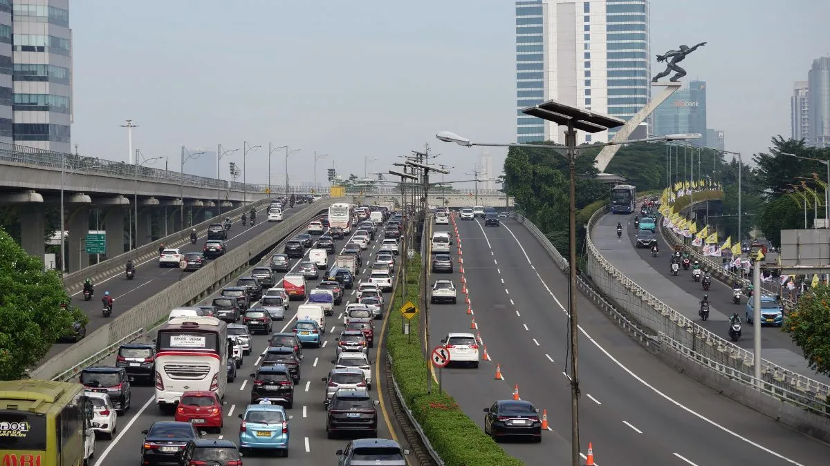 Delhi Traffic Advisory: Diversions Announced On Multiple Routes For ...