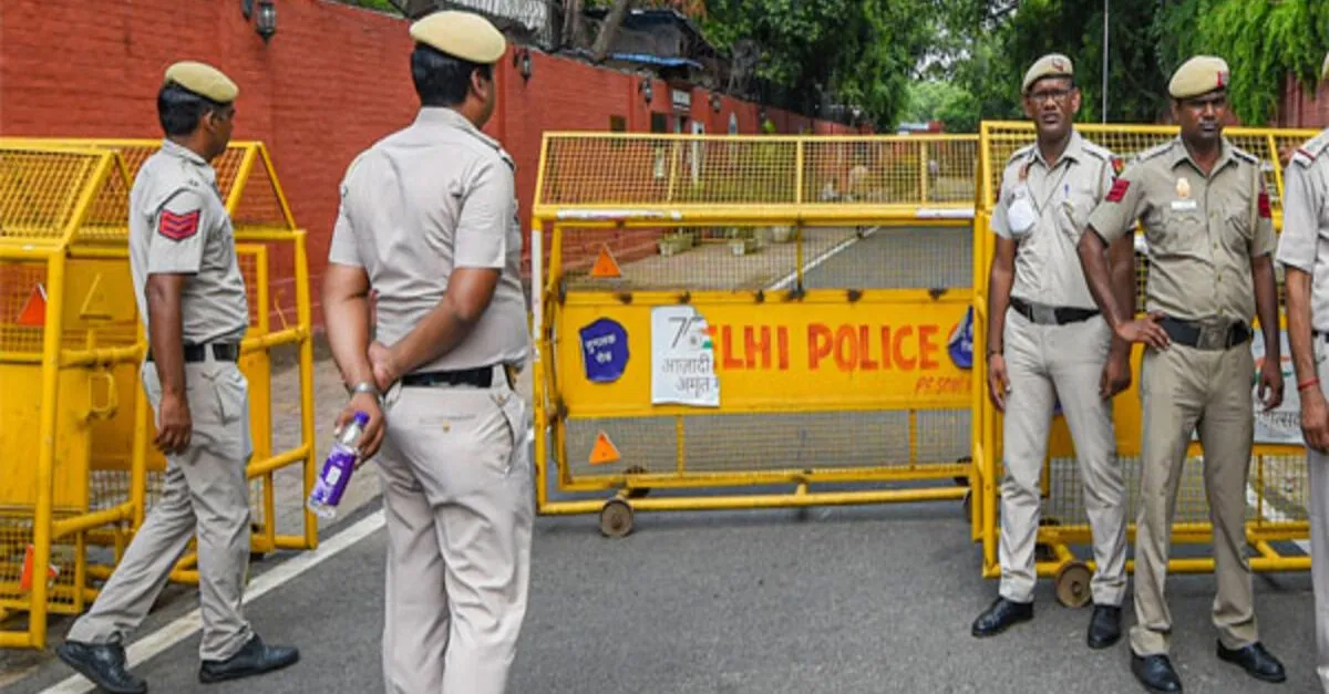 Delhi: Loud Explosion Near Radisson Hotel In Mahipalpur Triggers Panic ...
