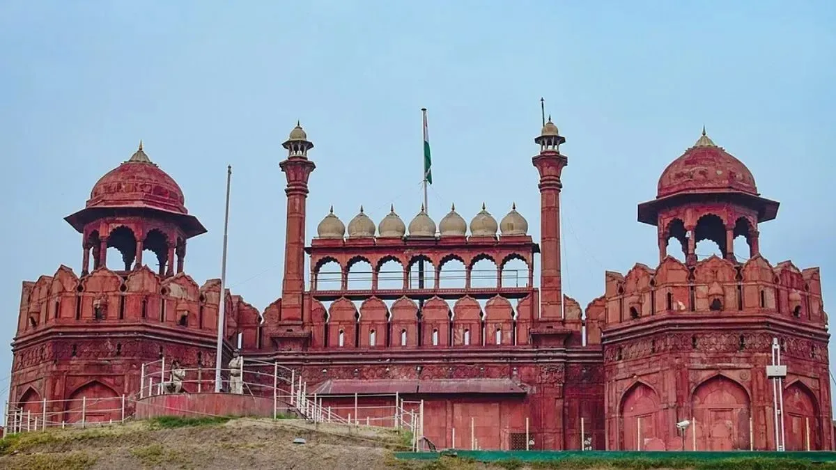 Red Fort Ready For Guru Tegh Bahadur Martyrdom Anniversary; Security ...