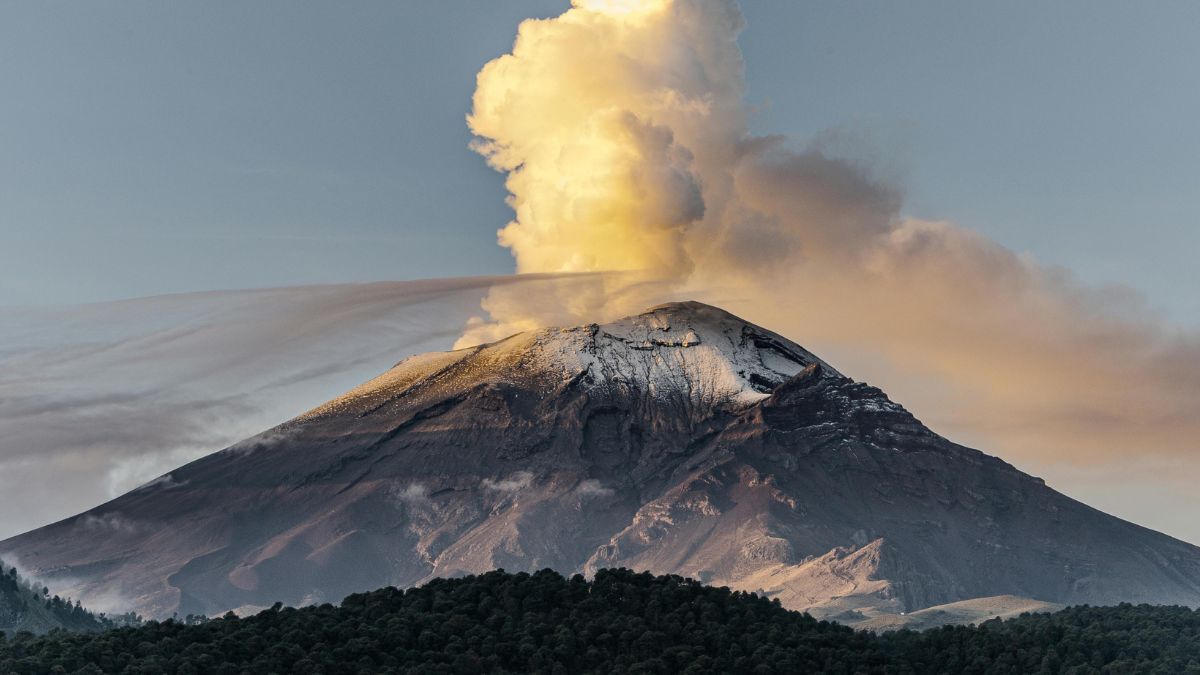 List Of Top 10 Deadliest Volcanic Erruptions In World History With ...