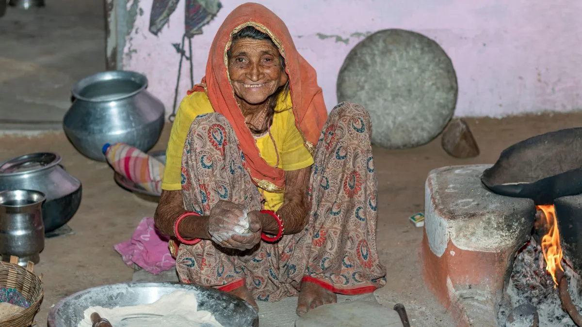 How Chulha Smoke Leads To Recurrent Lung Infections In Indian Women ...
