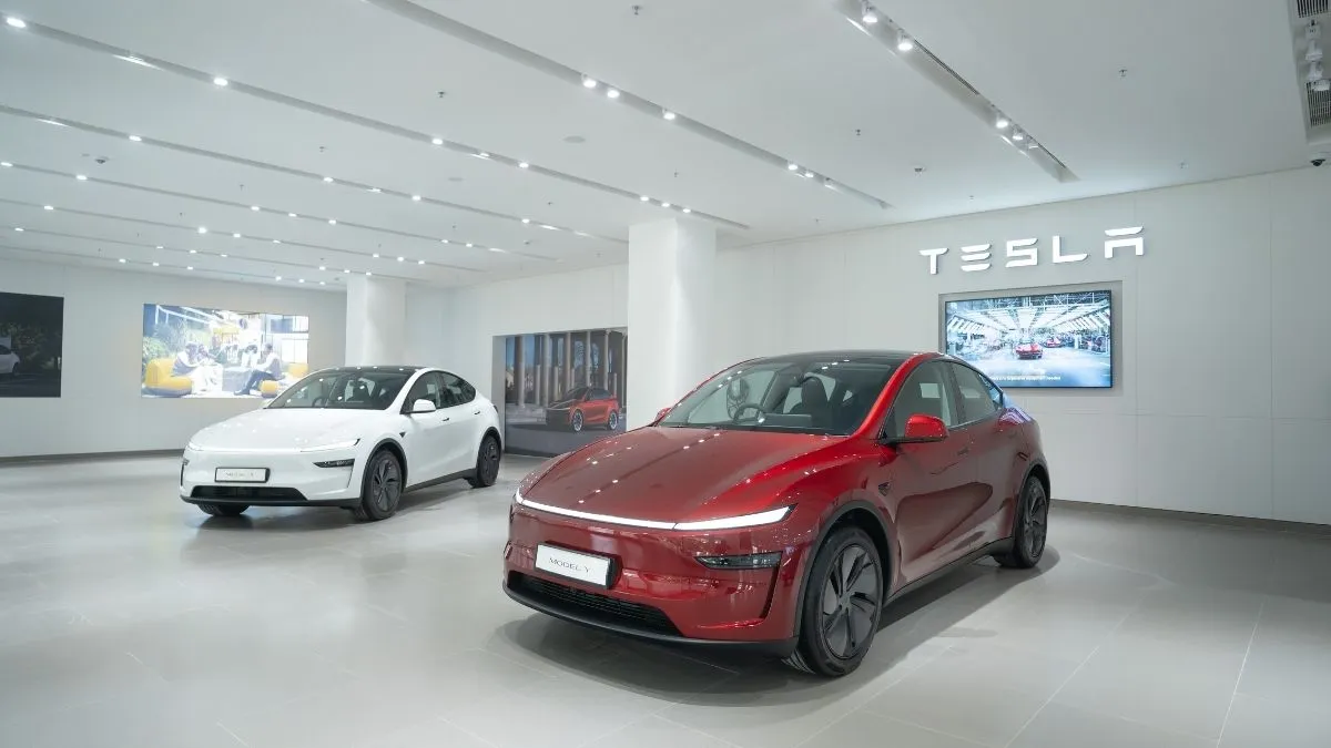 Tesla Opens First All-in-One Experience Centre in Gurugram Today: Here ...
