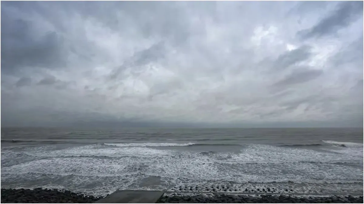 Chennai Weather Today: Alert In Multiple Districts As Cyclone Ditwah ...