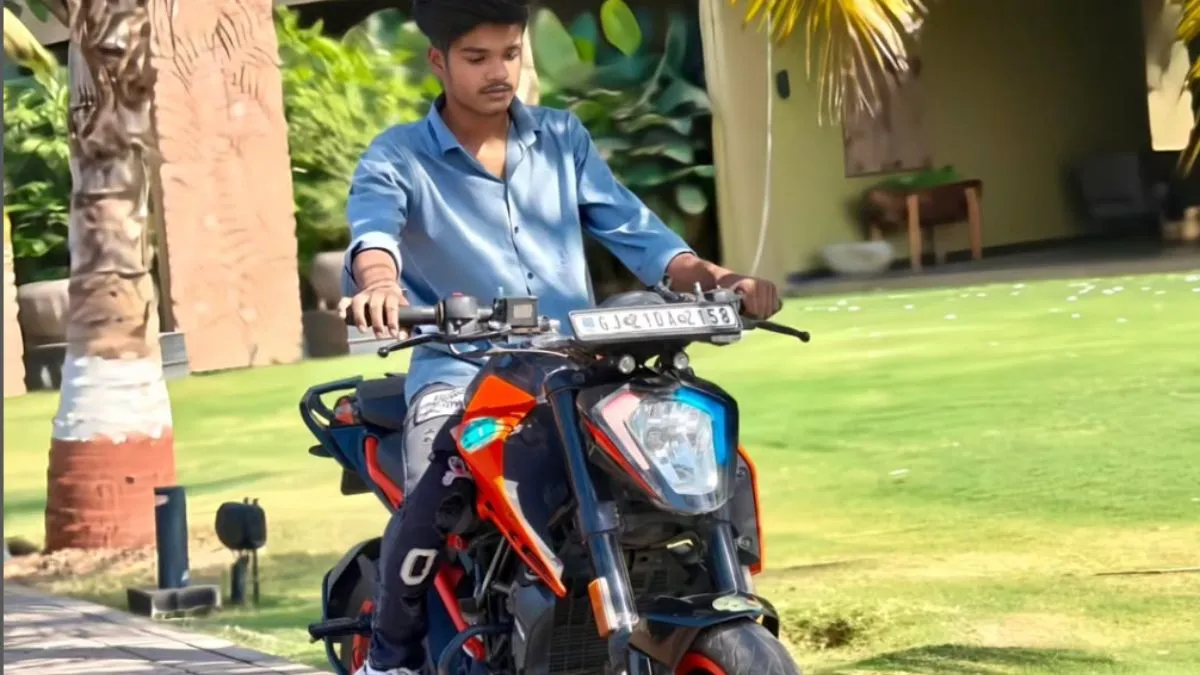 Surat News: Teen Vlogger Prince Patel Dies In High-Speed KTM Crash; CCTV Shows 140 kmph Ride