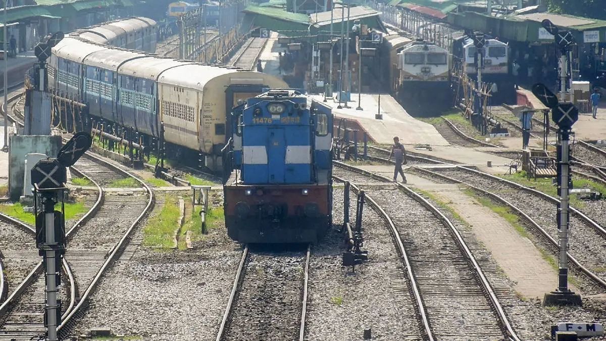 Railways Begins 5 Special One-Way Trains Connecting Delhi, Kolkata ...