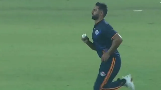 IPL Auction 2026: Who Is Auqib Nabi? Uncapped J&K All-Rounder Nets Rs 8 ...