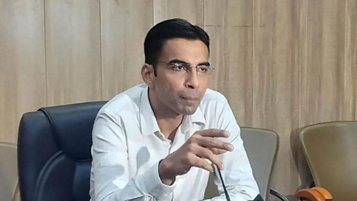 Dehradun DM Savin Bansal Bans UPCL From Road Cutting For 2 Months Over ...