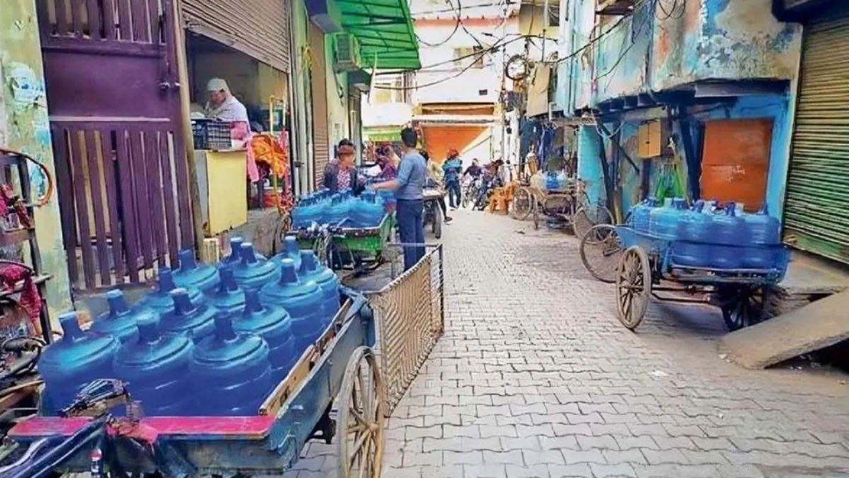 Khoda Colony Water Crisis: Groundwater Drops To 1,000 Feet, 'Water ...