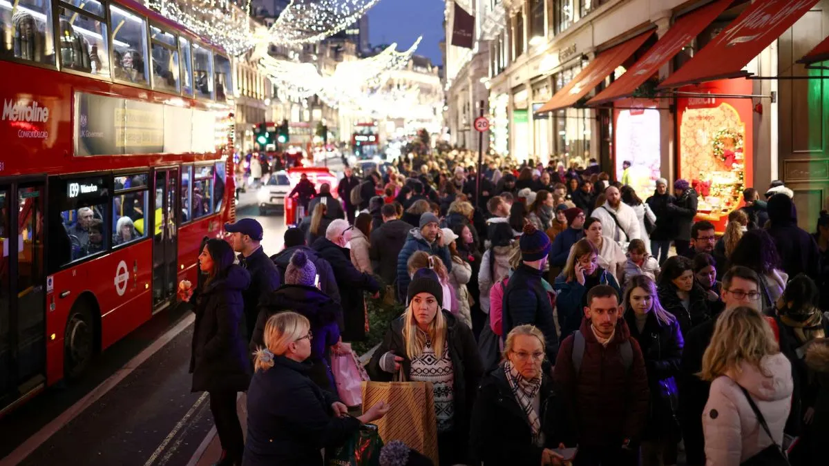 Christmas Day 2025: Check What’s Open, What's Closed Across US On Dec 24–25