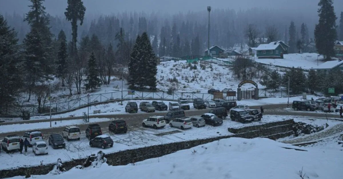 Kashmir Weather: IMD Issues Rain And Snow Alert Till January 2; Gulmarg ...