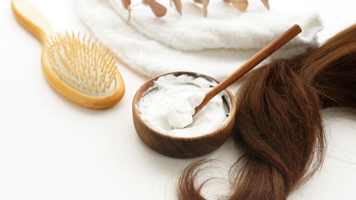 5 Must-Try Winter Hair Packs To Tame Frizz Without Salon Treatments
