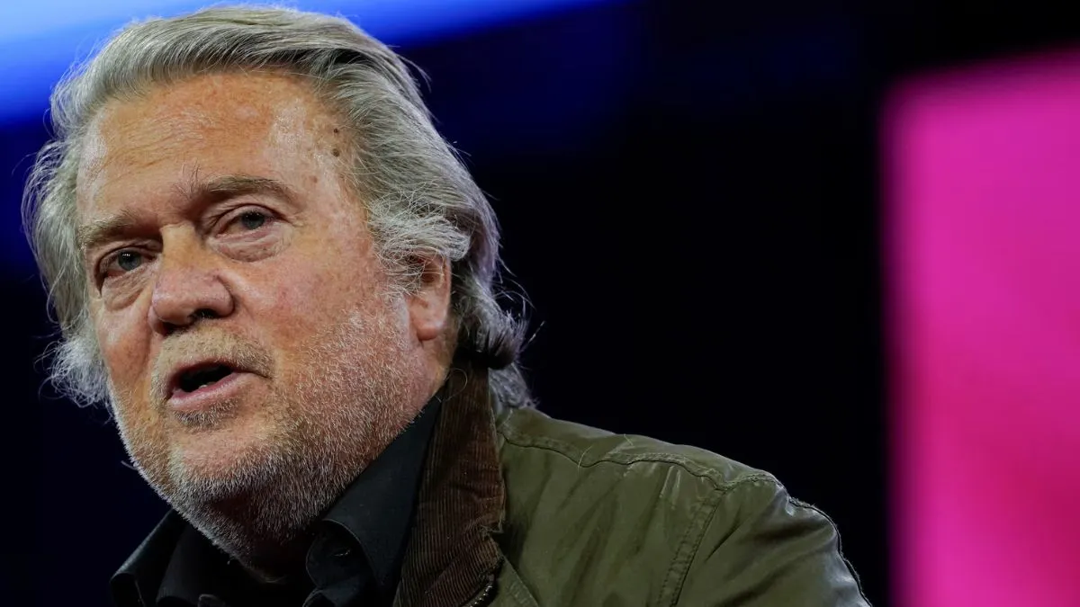'So Corrupt': Trump Ally Steve Bannon Demands Decade-Long Immigration ...