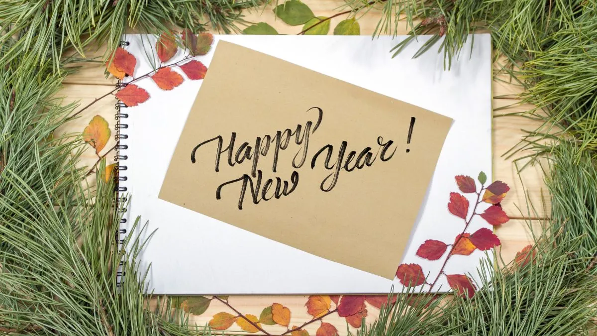Happy New Year 2026: Beautiful Messages To Write On New Year Greeting ...