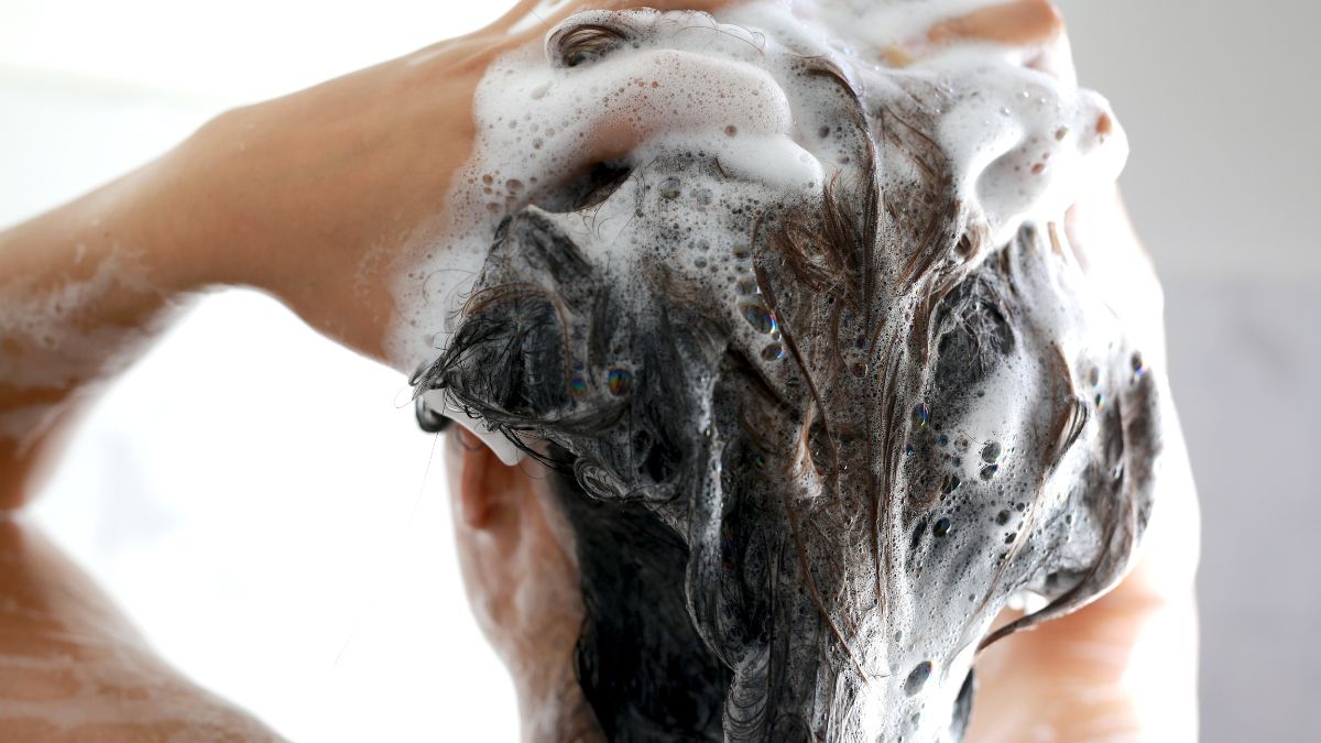 What Is Japanese Hair Washing Method? Why Everyone Is Talking About The ...
