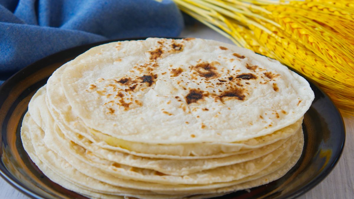 Ragi vs Wheat vs Gram Flour: Which Roti Is Best For Constipation Relief?
