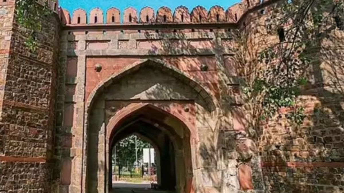 Turkman Gate: Built By Shah Jahan, Named After Sufi Saint, Know History ...