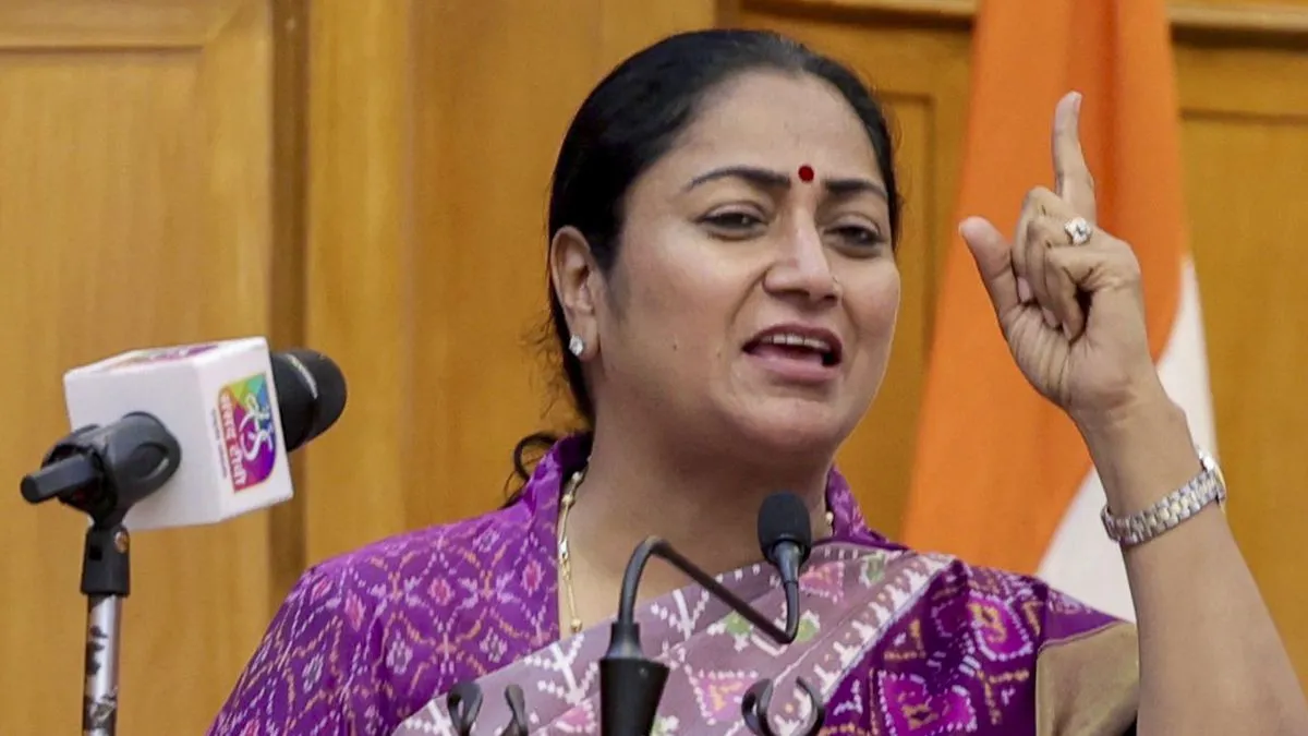Delhi CM Rekha Gupta Slams AAP For 'Drama' On Air Pollution, Calls For ...