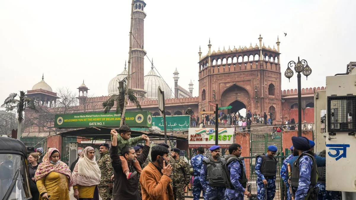 Turkman Gate Violence: Friday Prayers Proceed Amid Heavy Security Days ...