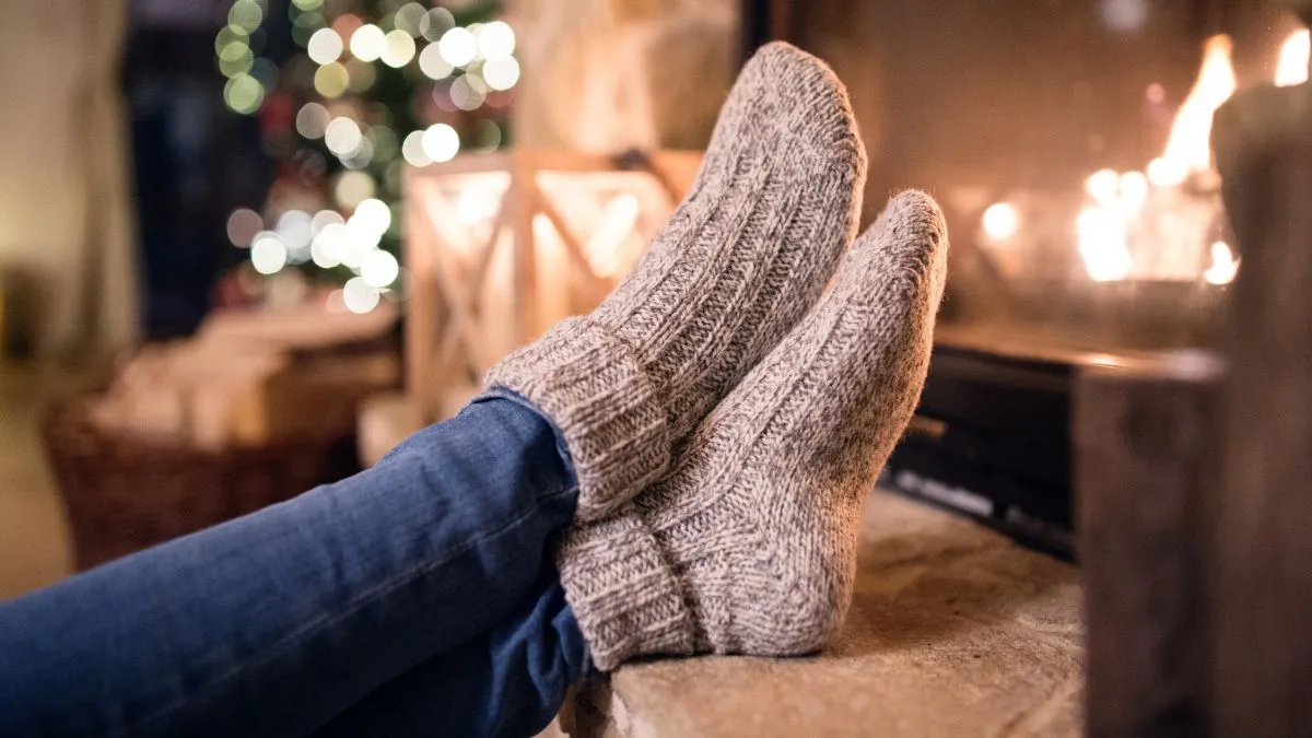 Why Your Feet Remain Freezing Cold In Winter Even Under Socks; These 5 ...