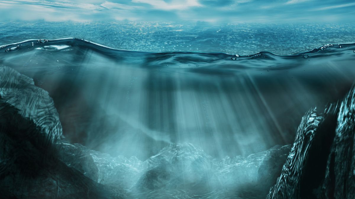 Which Is The Deepest Ocean Trench In The World? Know How Deep It Is ...