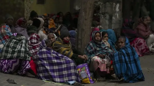 UP Weather: Rain Likely In Multiple Districts From Saturday, Cold Wave ...