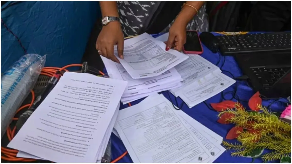 UP SIR: EC Mandates Declaration Form With Form 6 For New Voter ...