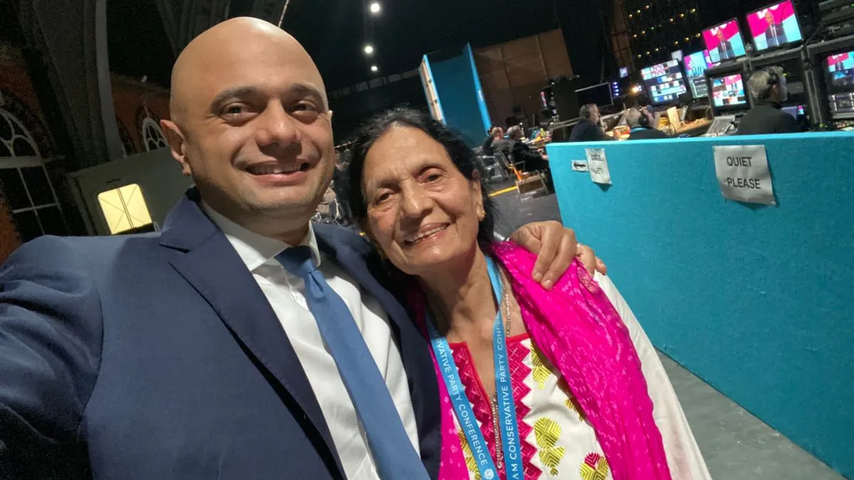 'Wouldn't Allow My Unskilled Father, Non-English Speaking Mother Entry Into UK': Pakistani ...