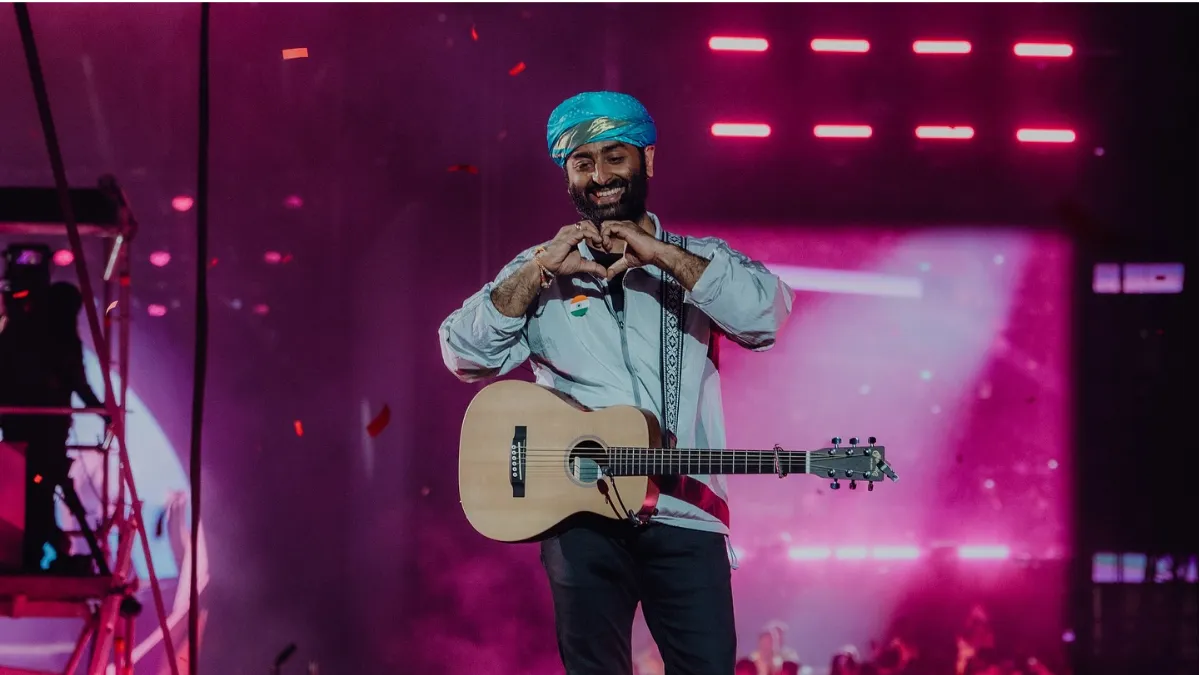 Anurag Basu Reveals Arijit Singh’s Special Request During Barfi’s Shoot ...