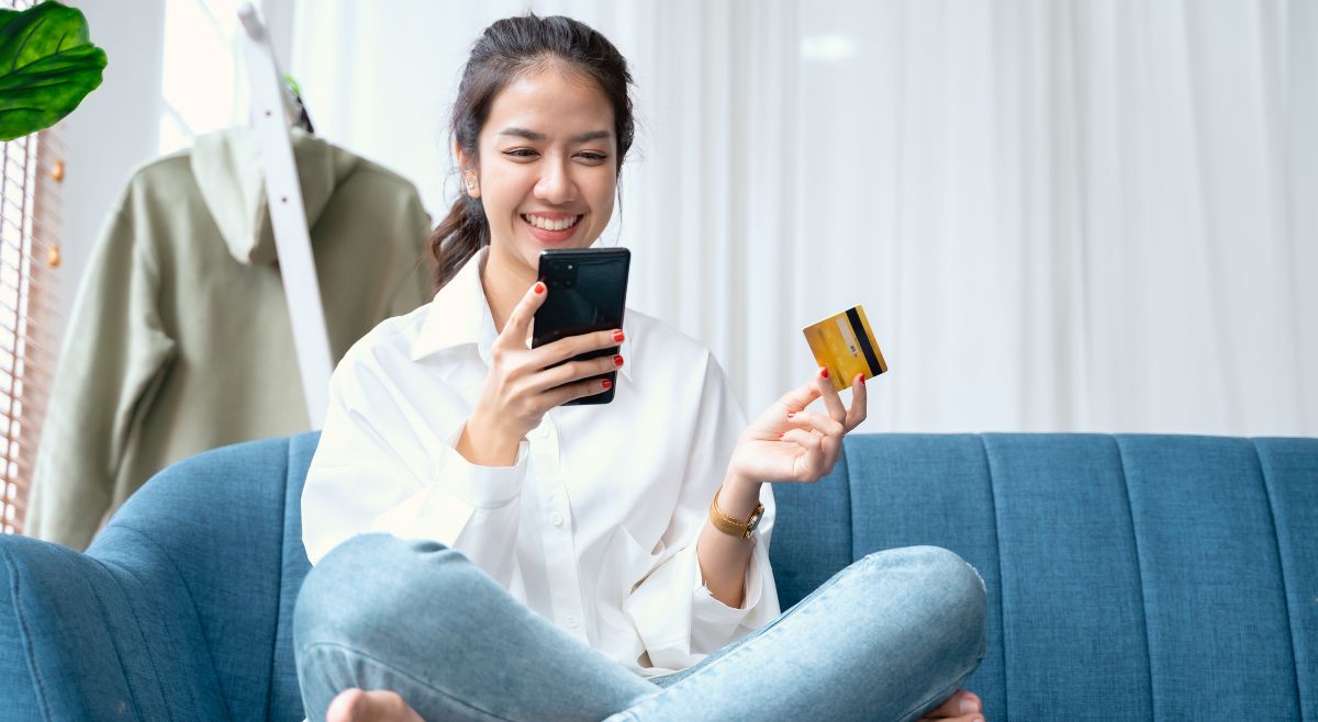 Finance Influencer Srishti Gosavi Shares Practical Ways To Solve GenZ's ...