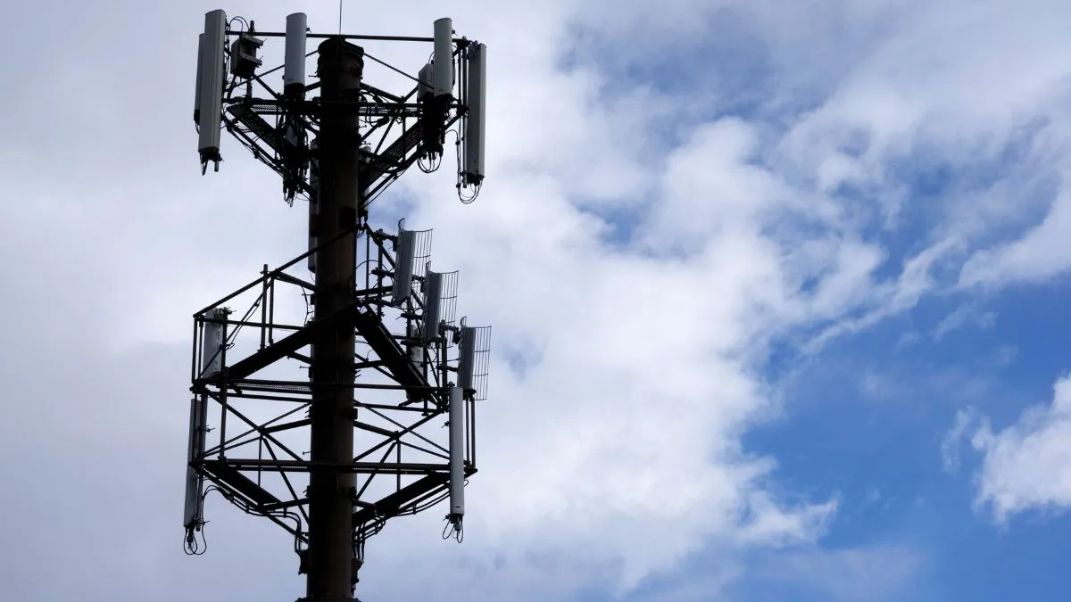 TRAI’s Telecom Report Is Out: Jio, Airtel Lead As Subscriber Trends Shift