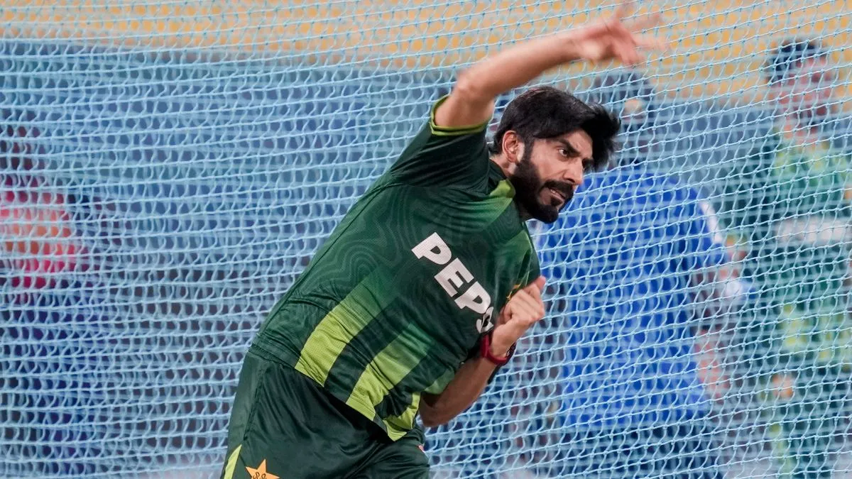 Mohammad Hafeez Believes Usman Tariq's Tricky Action Gives Pakistan ...
