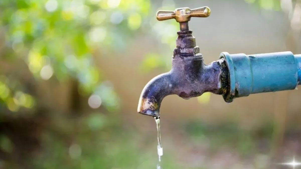 Holi 2026: Residents Report Low-Pressure Water Supply In Ghaziabad ...