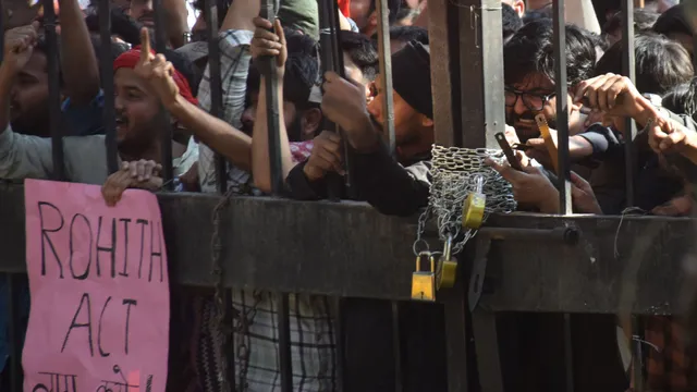 JNU Protests: Delhi Court Grants Bail To 14 Students Arrested During ...