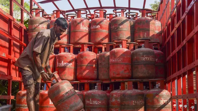 India Seeks Real-Time Data From Oil, Gas Firms Amid Looming Fuel Crisis ...