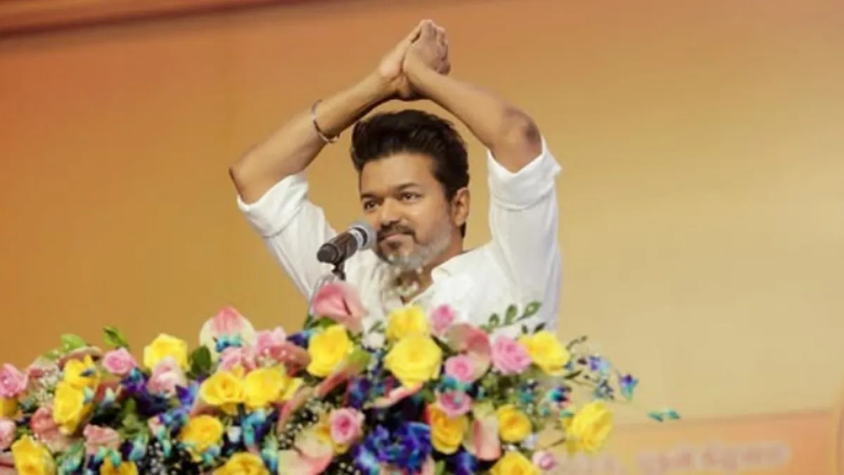 TVK Leader Vijay Thalapathy Pushed Amid Heavy Crowd At Chennai ...