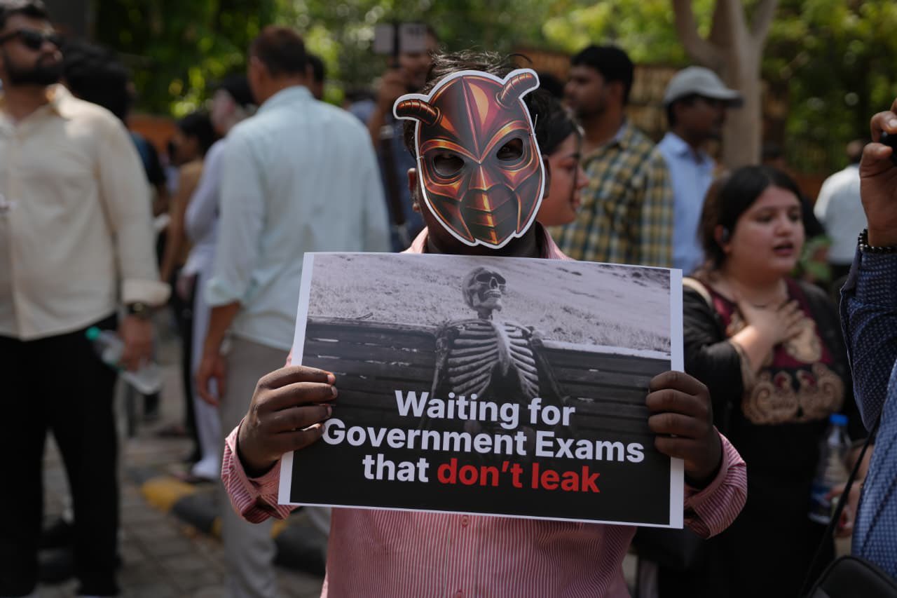 ‘Cockroaches Don't Fear, They Never Die', Says CJP Founder Abhijit ...