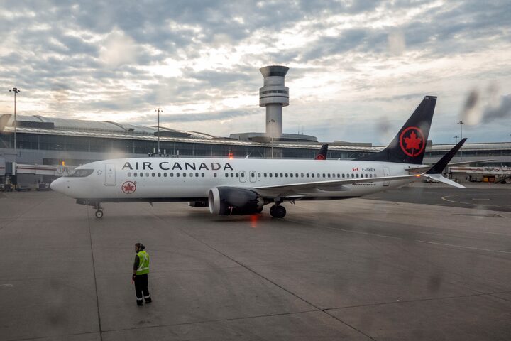 Air Canada Shocker: Pilot Fly Over 900 Passengers Planes For 17 Years ...