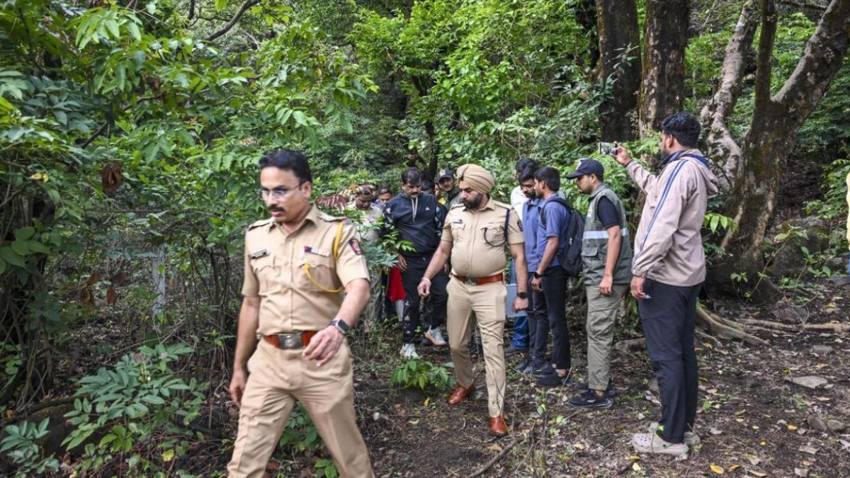 Trekking Demands, Failed Attempts And One Fatal Push: Inside Siya ...