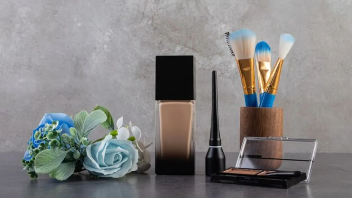 How To Achieve A Minimal Makeup Look? Top Products For 5-Minute ...