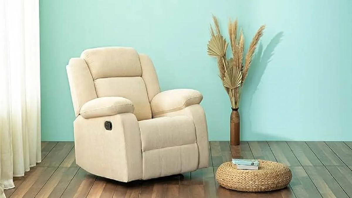 5 Best Single Seater Manual Recliners For Comfort At Its Max