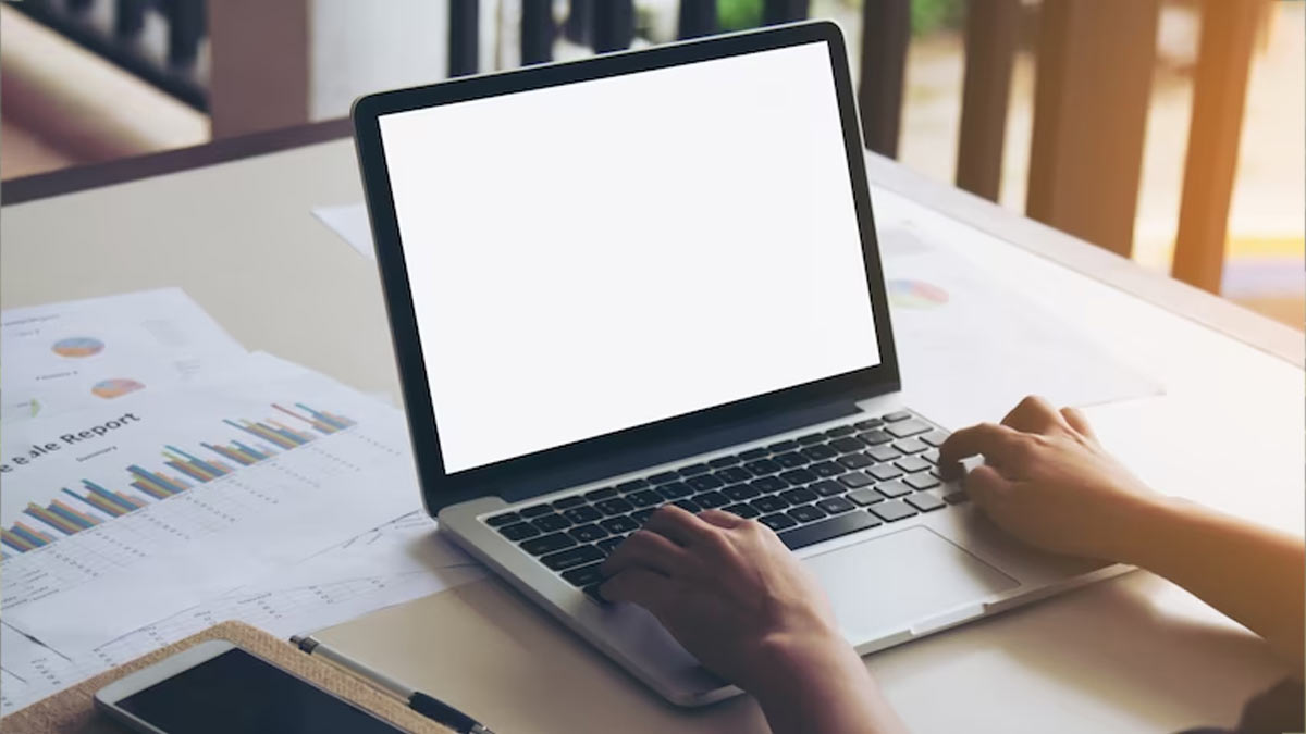 Best Laptops Under 35000 With 8GB RAM: Your Go To Work And ...