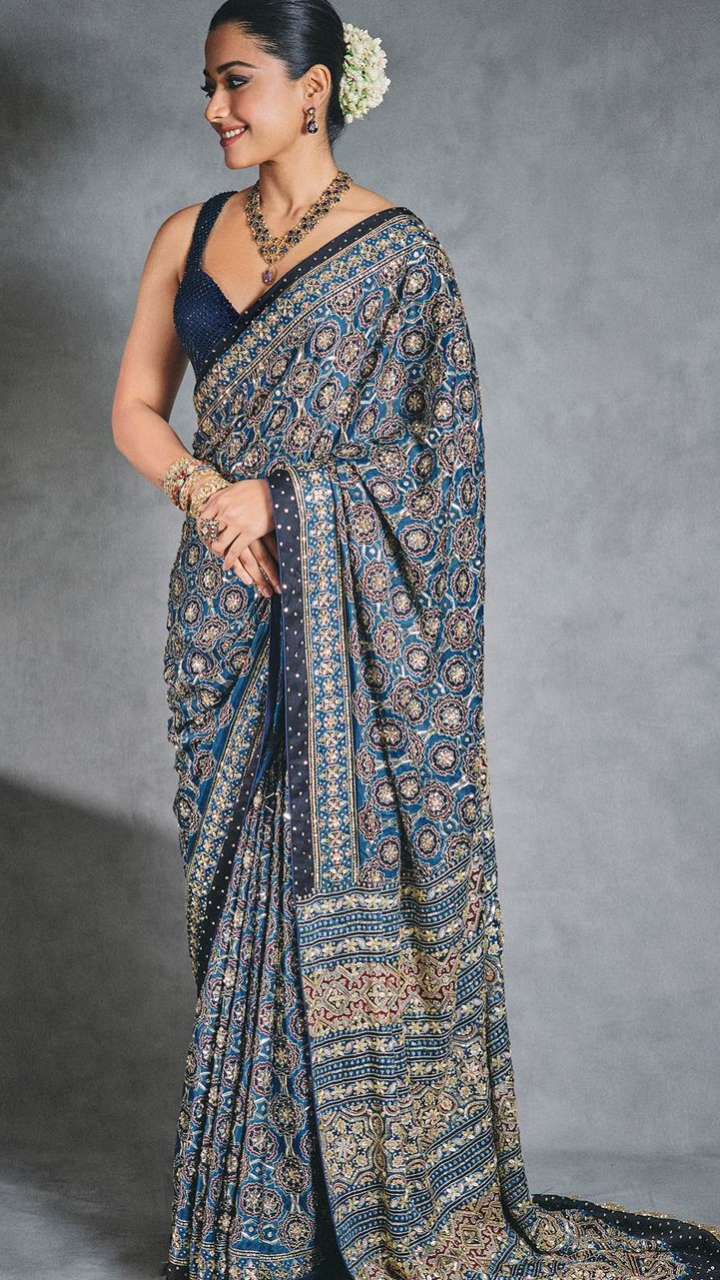 6 Vibrant & Lightweight Sarees By Rashmika Mandanna For Monsoon Wedding